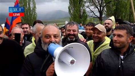 Ինչքան նարկոբարոն ու գործակալ կա՝ հավաքել եկել եք այստեղ․ Բագրատ Սրբազանը հեգնեց Փաշինյանին