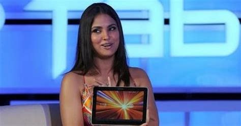 Hot Hop Lara Dutta Latest Spicy Images