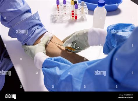Injecting Needle Arm Hi Res Stock Photography And Images Alamy