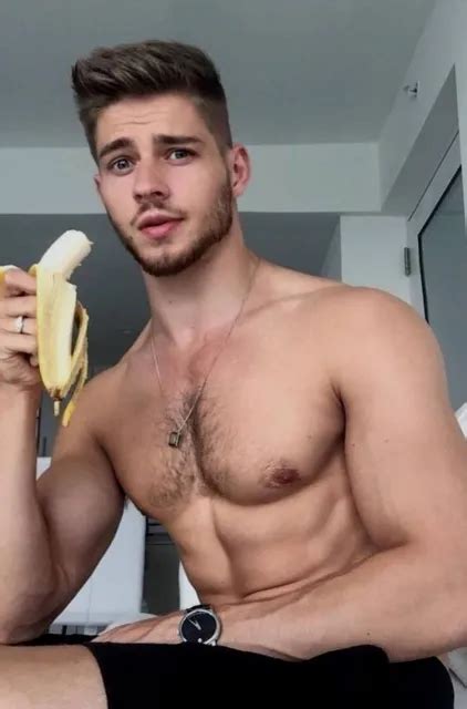 Photo 4x6 F972 Mâle Sans Chemise Gâteau Au Bœuf Musclé Poilu Poitrine