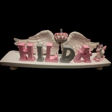 خرید و قیمت استند اسم دخترانه هیلدا با حروف رومی از جنس پودرسنگ هنری در