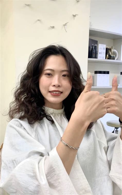 徵髮模 台中！免費燙髮！徵髮膜：波紋捲復古卷鬆軟捲 美髮板 Dcard