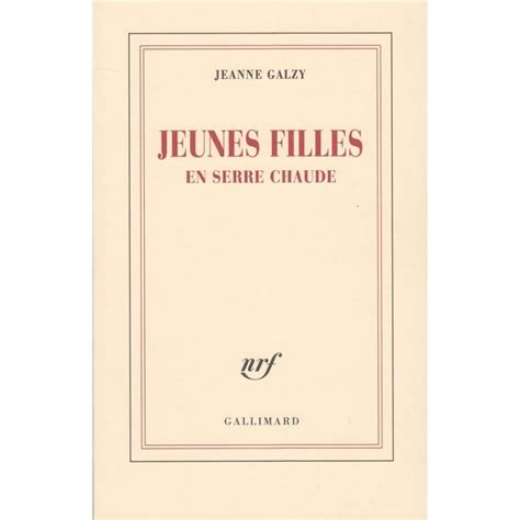Jeunes Filles En Serre Chaude