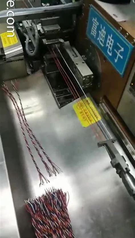 Standard Single Phase Full Automatic Wire Cutting Stripping Twist