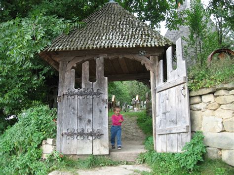 Călătorii Cu Copii Valea Izei Maramures