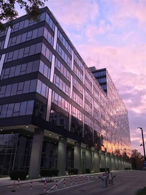 Diseño De Edificios Multifamiliares En Perú Y El Mundo