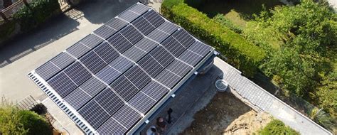 Photovoltaikanlage Installiert Auf Einem Carport Arlesheim Selnet AG