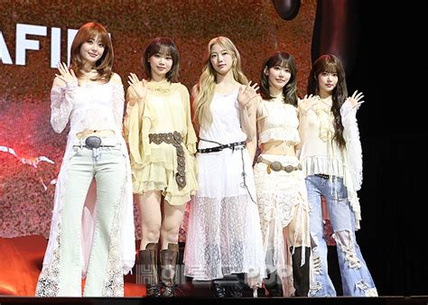 첫 월드투어 앞둔 르세라핌 비트펠라 하우스와 스페셜 영상 공개 기대감 헤럴드 POP