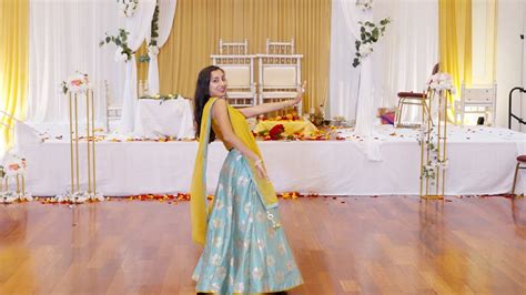 Indian Wedding Dance Performance Leja Re Aithey Aa Badi Mushkil