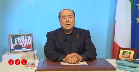 Lultima Apparizione Di Silvio Berlusconi Lappello Per Le Amministrative