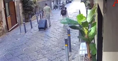 Chiara Jaconis La 30enne Uccisa Dalla Statuetta Chi Lha Fatta