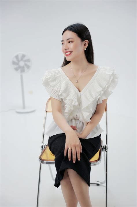 Toolans Book Toolan Speaking Two Languages