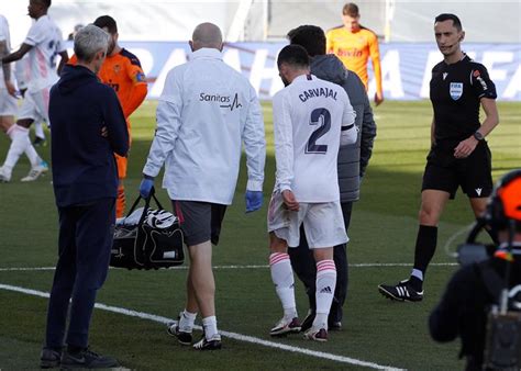 فيديو إصابة جديدة تُجبر كارفاخال على مغادرة مباراة ريال مدريد