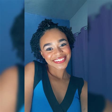 Ana Caroline Anacarolinear • Instagram Photos And Videos