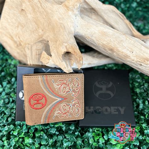 Ranger Tan Wembroidered Accents Bifold Hooey Wallet Shabby Chic
