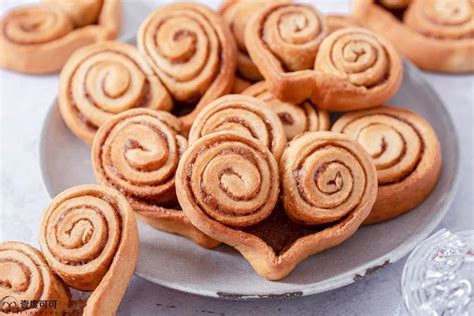 酥掉渣！满口香酥的心型肉桂卷制作~ 知乎