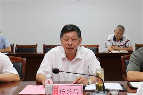 省财政重点支出项目绩效评价专家组来校检查指导工作 青岛理工大学宣传部