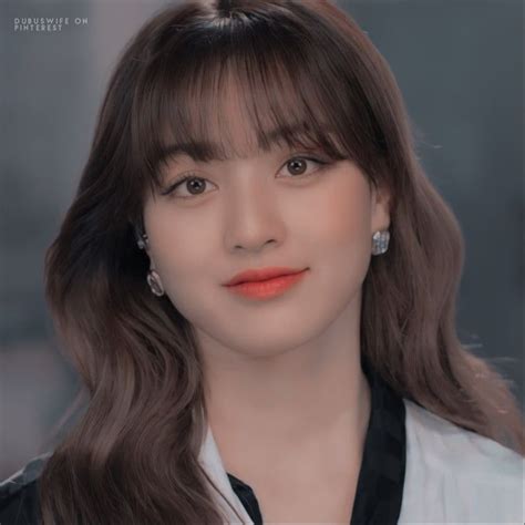 Park Jihyo The Iconic Leader Of Twice