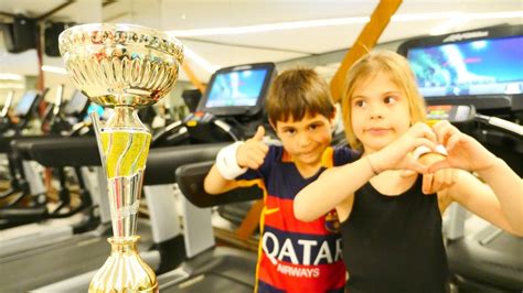 Findik Ailesi Spor Salonuna Gidiyor Youtube
