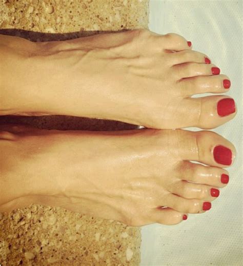 Tonia Buxtons Feet