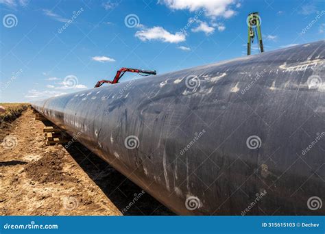 Gas And Oil Pipeline Construction Pipes Welded Together Big Pipeline