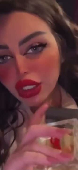 اعلان رهف القحطاني عن عطر 😳 Youtube