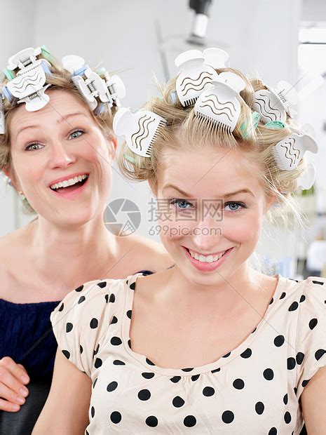 美发中的美女高清图片下载 正版图片501508331 摄图网