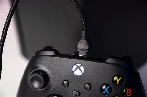 How To Connect An Xbox Controller To Your Xbox Console Wepc