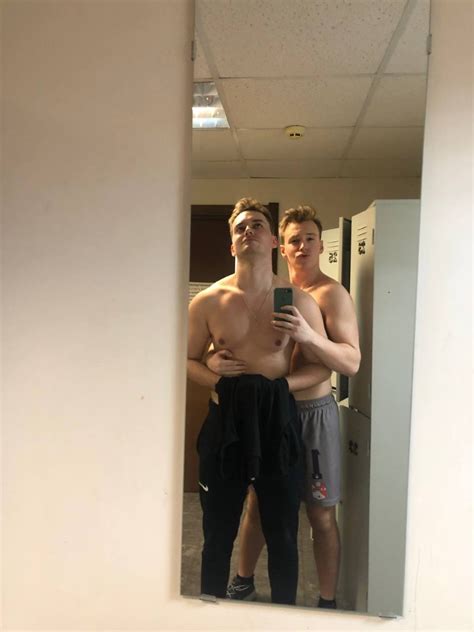 Создать мем фотографии друзей друзья борис георгиев Картинки