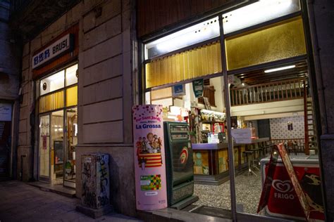 Lemblemàtic Bar Brusi Abaixa La Persiana Per Sempre “ja No Tenim Més