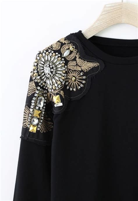 Вышивка бисером на одежде — и красиво и хороший способ релаксации