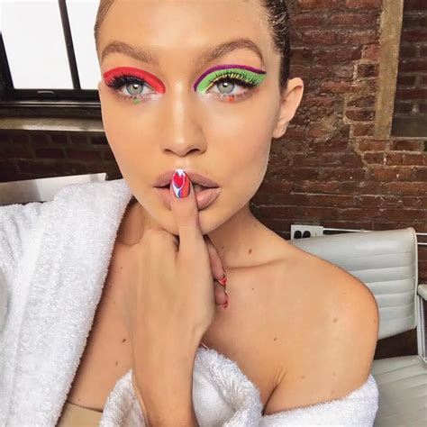 7 Inspirasi Makeup Dari Gigi Hadid Si Supermodel Cocok Untuk Berbagai