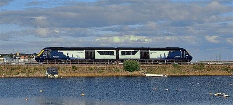 İlk yenilenmiş ScotRail HST Rail Sistem