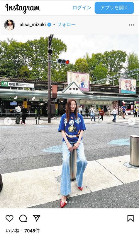 47才・観月ありさ、「あし長っ」原宿での美脚ショット【写真】：中日スポーツ・東京中日スポーツ