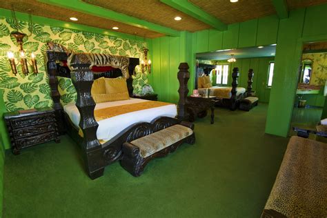 Luxury Suites — Madonna Inn Iconic Hotel Dining And Events In Slo