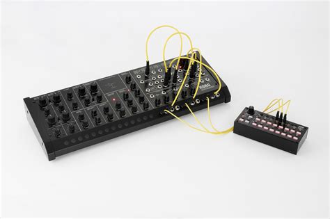 Korg Launch ARP Odyssey MS 20 Module SQ 1 Sequencer