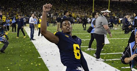 Michigan Wr Cornelius Johnson Te Aj Barner Declare For Nfl Draft