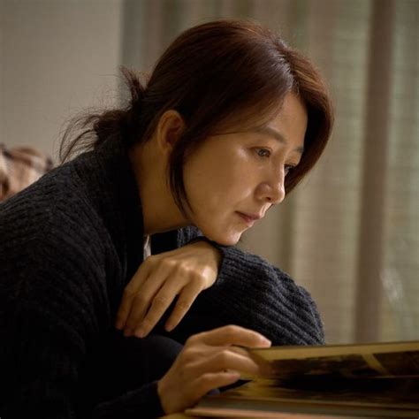 김희애 Kim Hee Ae Heeaeloves • Threads Say More
