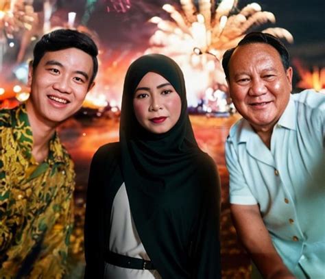 Gaya Melly Goeslaw Foto Bareng Prabowo Gibran Pakai Teknologi Ai