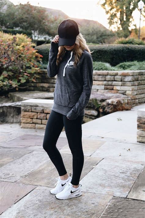 45 Cool Stylish Summer Workout Outfits For Women Gym Outfit Ideas Hiking Outfit Women