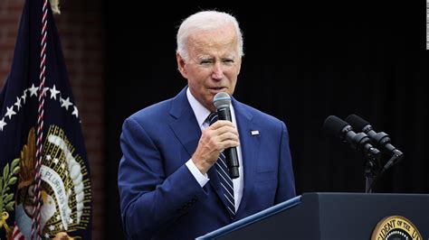 Cnn Profiles Arlette Saenz White House Correspondent Cnn