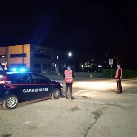 Gaglianico Urla In Mezzo Alla Strada Ubriaco Crea Scompiglio