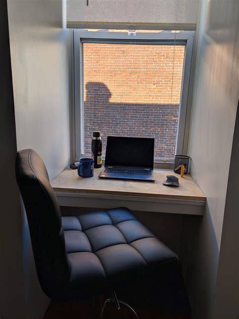 Temporary Cozy Workspace While Moving Rcozyplaces