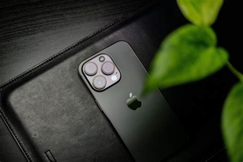 Global Smartphone Shipments Down 12 In 2022 Ee Times Asia