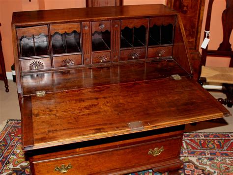 18th Century Chippendale Slant Front Desk With Secret Compartments At