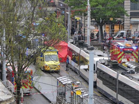 Genève Grave Accident De La Circulation à Rive Tribune De Genève