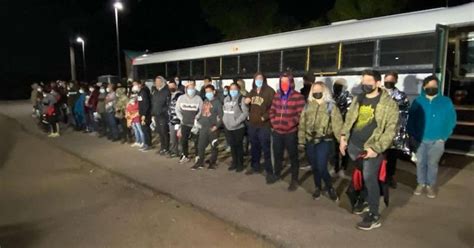 Patrulla Fronteriza De Eeuu Detiene A 59 Cubanos En Desierto De Arizona
