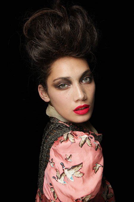 Model Grace Hobson Sola Rey