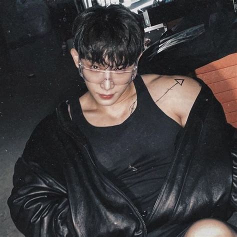 Soloist Wonho Icon Instagram Photo Book Cover Monsta X Monsta X Wonho