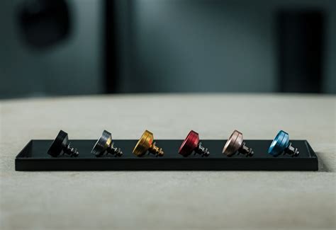 Stay Fresh Anytime Anywhere With Stylish Wearable Aroma Diffuser Pins